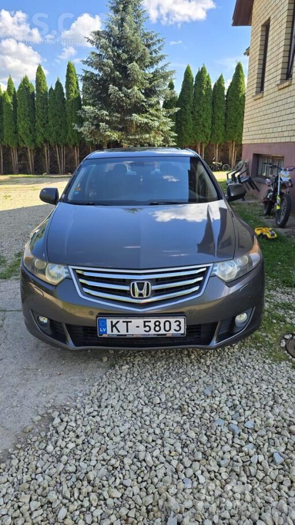 Pelēks Honda Accord 2008 Balvi, ar dzinēja tilpumu 2.40 L un nobraukumu 325 tūkst. km par 2900 €, foto 1 vietnē AUTOMOTO.COM.LV