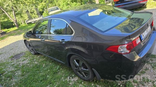 Pelēks Honda Accord 2008 Balvi, ar dzinēja tilpumu 2.40 L un nobraukumu 325 tūkst. km par 2900 €, foto 2 vietnē AUTOMOTO.COM.LV