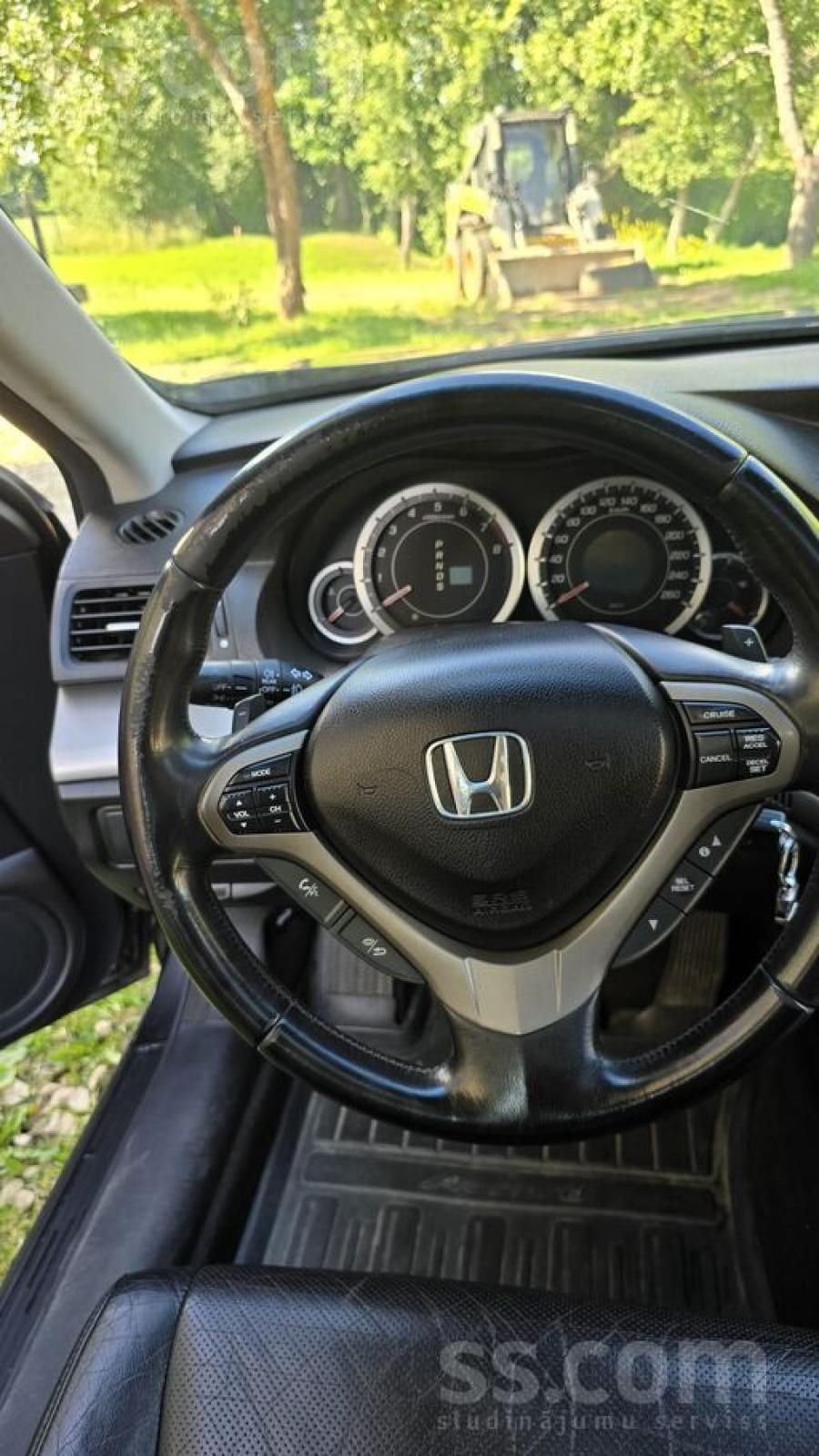 Pelēks Honda Accord 2008 Balvi, ar dzinēja tilpumu 2.40 L un nobraukumu 325 tūkst. km par 3570 €, foto 15 vietnē AUTOMOTO.COM.LV