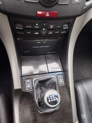 Grey Honda Accord 2008 in Vilnius, with an engine capacity of 2.20 L and mileage of 264 thousand km for 3500 €, photo 11 on AUTOMOTO.COM.LV