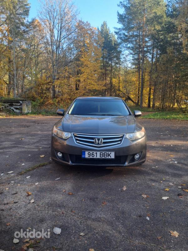 Grey Honda Accord 2008 in Tallinn, with an engine capacity of 2.00 L and mileage of 225 thousand km for 4560 €, photo 5 on AUTOMOTO.COM.LV