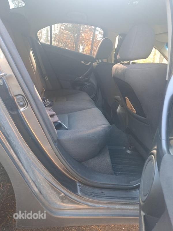 Grey Honda Accord 2008 in Tallinn, with an engine capacity of 2.00 L and mileage of 225 thousand km for 4560 €, photo 8 on AUTOMOTO.COM.LV