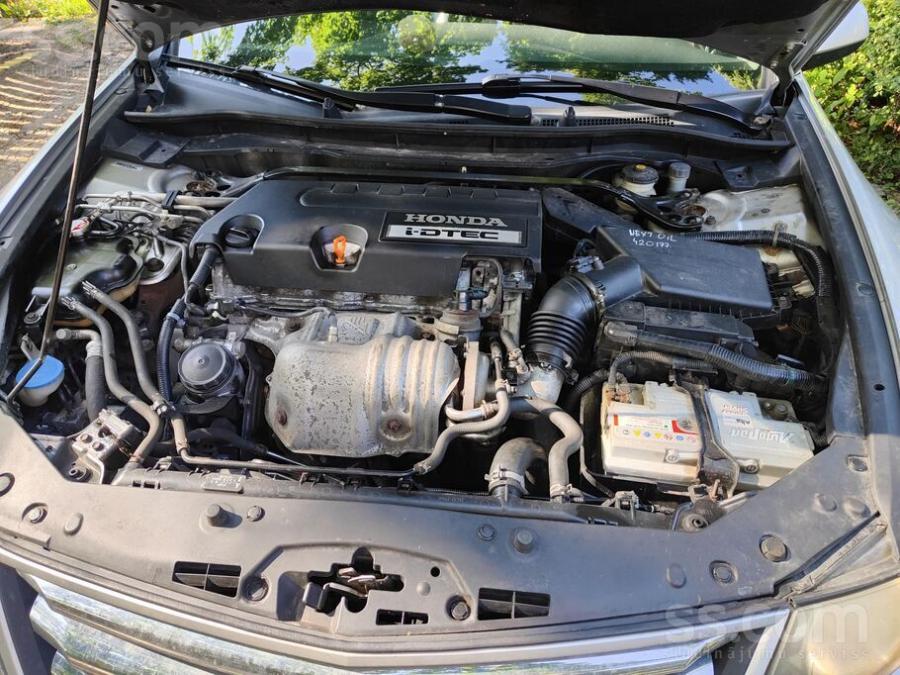 Pelēks Honda Accord 2008 Rīga, ar dzinēja tilpumu 2.20 L un nobraukumu 418 tūkst. km par 1881 €, foto 7 vietnē AUTOMOTO.COM.LV