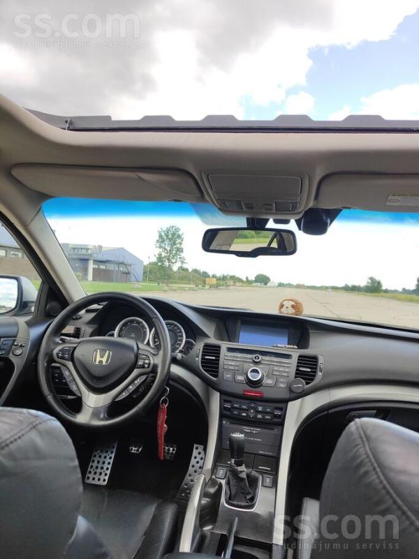 Pelēks Honda Accord 2008 Rīga, ar dzinēja tilpumu 2.20 L un nobraukumu 418 tūkst. km par 1555 €, foto 9 vietnē AUTOMOTO.COM.LV