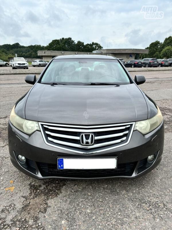 Grey Honda Accord 2008 in Kaunas, with an engine capacity of 2.20 L and mileage of 344 thousand km for 2650 €, photo 2 on AUTOMOTO.COM.LV