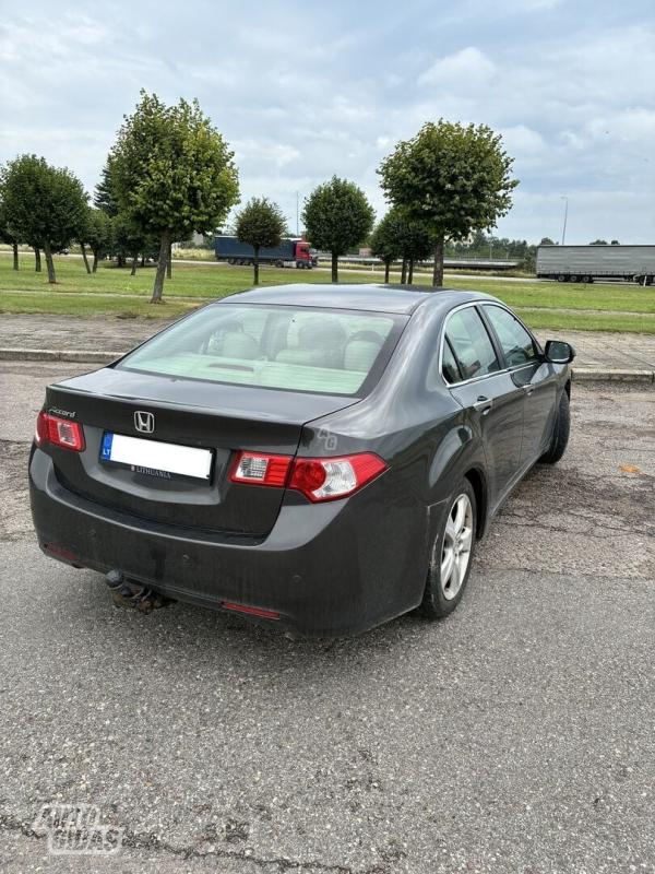 Grey Honda Accord 2008 in Kaunas, with an engine capacity of 2.20 L and mileage of 344 thousand km for 2650 €, photo 4 on AUTOMOTO.COM.LV