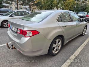 Grey Honda Accord 2008 in Tallinn, with an engine capacity of 2.20 L and mileage of 328 thousand km for 1490 €, photo 4 on AUTOMOTO.COM.LV