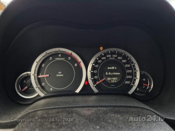 Grey Honda Accord 2008 in Tallinn, with an engine capacity of 2.20 L and mileage of 328 thousand km for 1490 €, photo 8 on AUTOMOTO.COM.LV