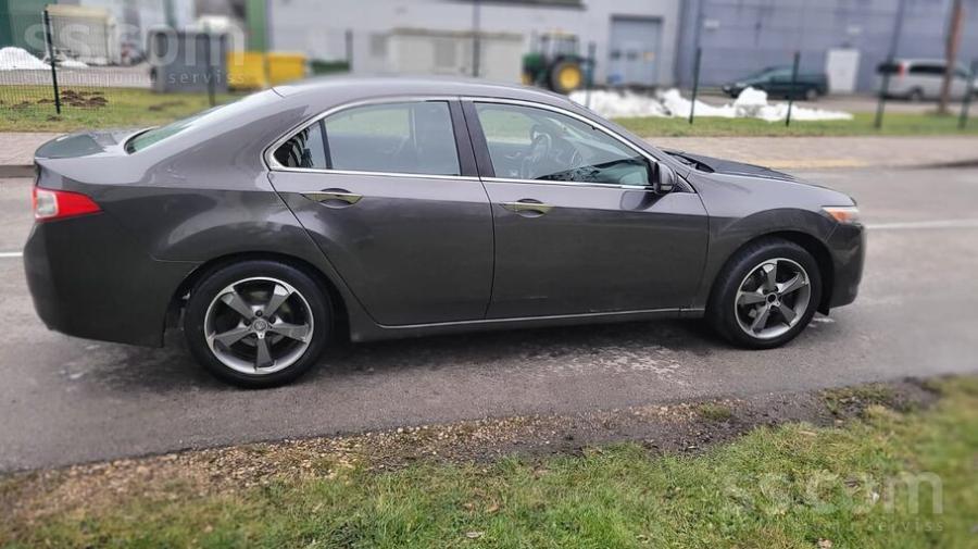 Pelēks Honda Accord 2009 Rīga, ar dzinēja tilpumu 2.00 L un nobraukumu 178 tūkst. km par 3400 €, foto 9 vietnē AUTOMOTO.COM.LV