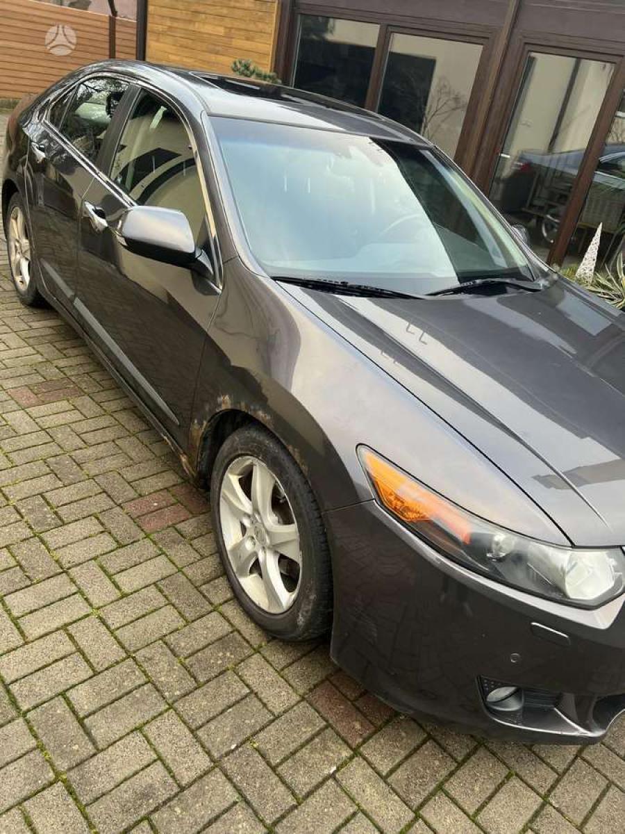 Grey Honda Accord 2009 in Kaunas, with an engine capacity of 2.20 L and mileage of 213 thousand km for 1600 €, photo 2 on AUTOMOTO.COM.LV