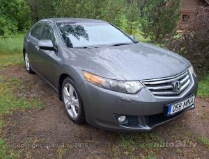 Pelēks Honda Accord 2009 Tallina, ar dzinēja tilpumu 2.00 L un nobraukumu 166 tūkst. km par 3900 €, foto  vietnē AUTOMOTO.COM.LV