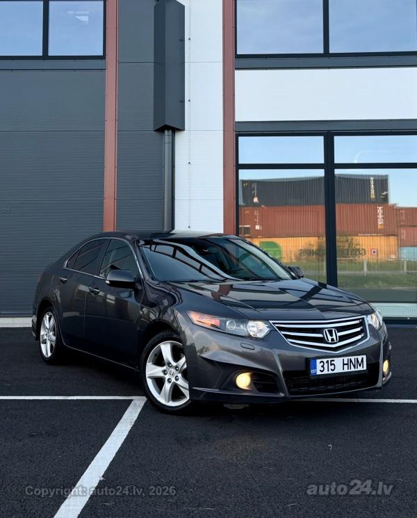 Pelēks Honda Accord 2009 Tallina, ar dzinēja tilpumu 2.00 L un nobraukumu 203 tūkst. km par 5999 €, foto 8 vietnē AUTOMOTO.COM.LV