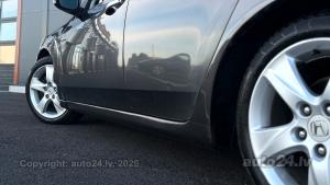 Grey Honda Accord 2009 in Tallinn, with an engine capacity of 2.00 L and mileage of 203 thousand km for 5999 €, photo 14 on AUTOMOTO.COM.LV