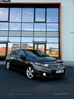 Grey Honda Accord 2009 in Tallinn, with an engine capacity of 2.00 L and mileage of 203 thousand km for 5999 €, photo 16 on AUTOMOTO.COM.LV