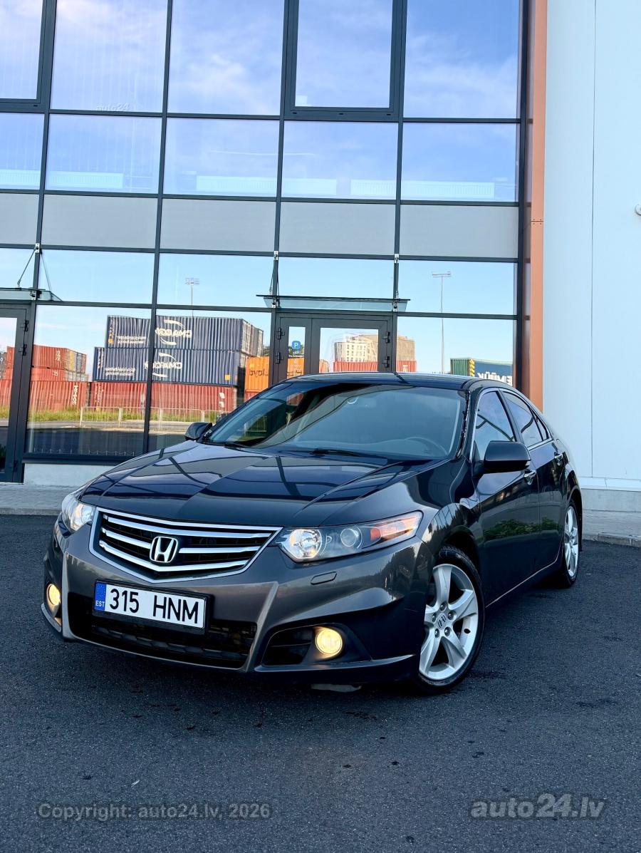 Grey Honda Accord 2009 in Tallinn, with an engine capacity of 2.00 L and mileage of 203 thousand km for 5999 €, photo 21 on AUTOMOTO.COM.LV