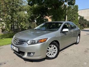 Pelēks Honda Accord 2009 Kauņa, ar dzinēja tilpumu 2.20 L un nobraukumu 300 tūkst. km par 2950 €, foto  vietnē AUTOMOTO.COM.LV