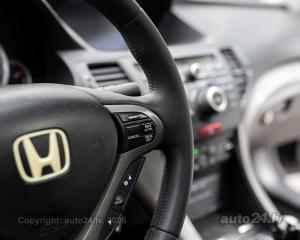 Pelēks Honda Accord 2009 Tallina, ar dzinēja tilpumu 2.20 L un nobraukumu 300 tūkst. km par 3498 €, foto 22 vietnē AUTOMOTO.COM.LV