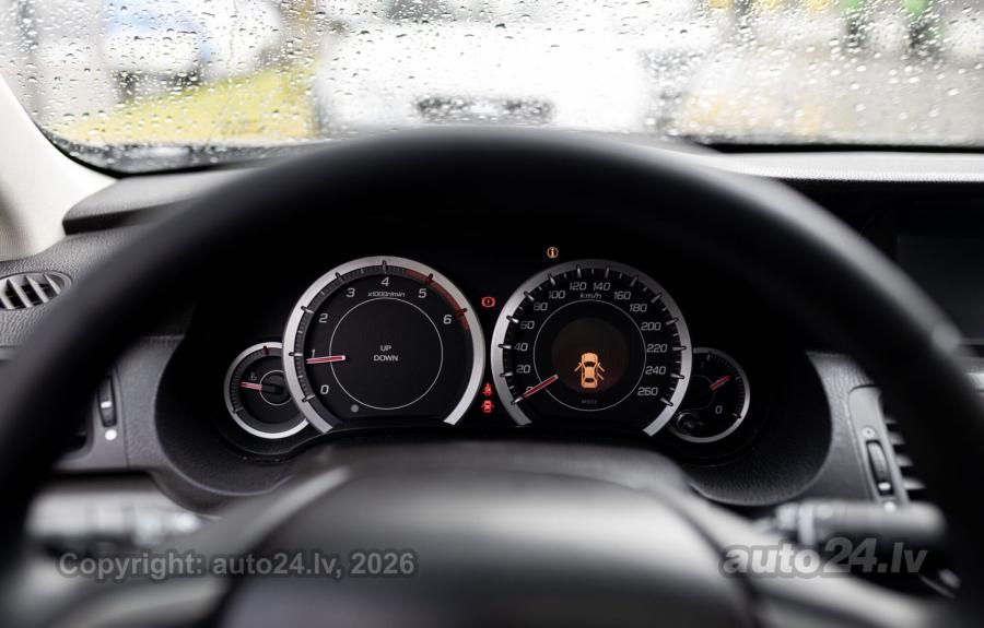 Pelēks Honda Accord 2009 Tallina, ar dzinēja tilpumu 2.20 L un nobraukumu 300 tūkst. km par 3498 €, foto 25 vietnē AUTOMOTO.COM.LV