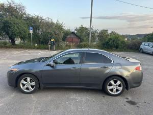 Grey Honda Accord 2009 in Vilnius, with an engine capacity of 2.35 L and mileage of 346 thousand km for 3300 €, photo 9 on AUTOMOTO.COM.LV