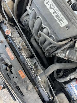 Grey Honda Accord 2009 in Vilnius, with an engine capacity of 2.35 L and mileage of 346 thousand km for 3300 €, photo 26 on AUTOMOTO.COM.LV