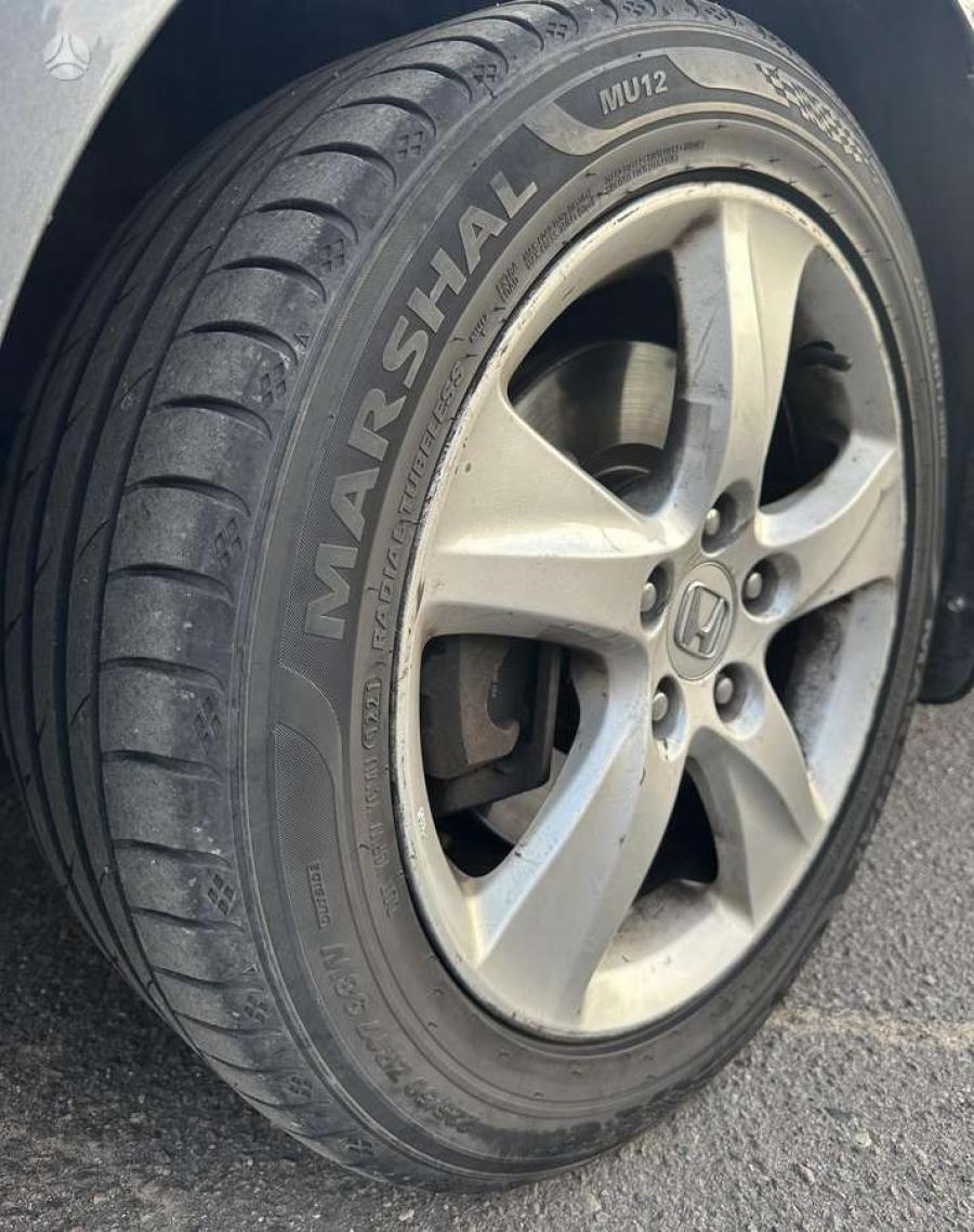 Grey Honda Accord 2009 in Vilnius, with an engine capacity of 2.35 L and mileage of 346 thousand km for 3300 €, photo 27 on AUTOMOTO.COM.LV