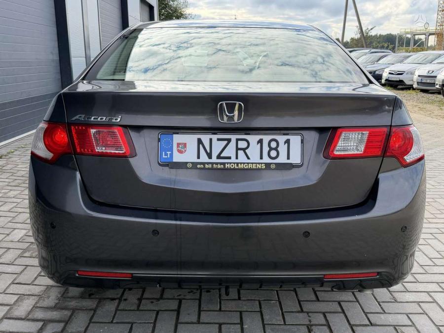 Pelēks Honda Accord 2009 Viļņa, ar dzinēja tilpumu 2.20 L un nobraukumu 363 tūkst. km par 1450 €, foto 7 vietnē AUTOMOTO.COM.LV
