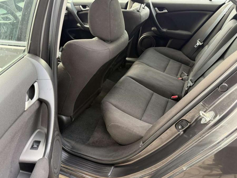 Pelēks Honda Accord 2009 Viļņa, ar dzinēja tilpumu 2.20 L un nobraukumu 363 tūkst. km par 1450 €, foto 17 vietnē AUTOMOTO.COM.LV