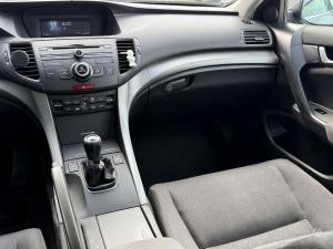 Pelēks Honda Accord 2009 Viļņa, ar dzinēja tilpumu 2.20 L un nobraukumu 363 tūkst. km par 1450 €, foto 22 vietnē AUTOMOTO.COM.LV