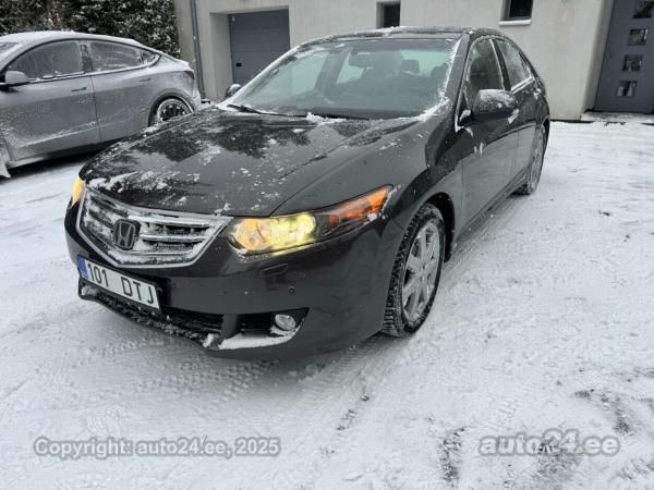 Grey Honda Accord 2010 in Tallinn, with an engine capacity of 2.20 L and mileage of 201 thousand km for 5900 €, photo 2 on AUTOMOTO.COM.LV