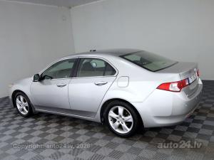 Pelēks Honda Accord 2010 Tallina, ar dzinēja tilpumu 2.00 L un nobraukumu 242 tūkst. km par 2499 €, foto 4 vietnē AUTOMOTO.COM.LV
