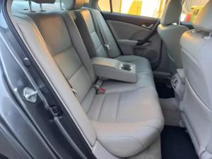Pelēks Honda Accord 2010 Rīga, ar dzinēja tilpumu 2.20 L un nobraukumu 300 tūkst. km par 3990 €, foto 6 vietnē AUTOMOTO.COM.LV