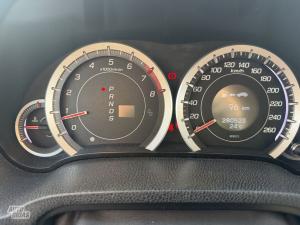Grey Honda Accord 2010 in Vilnius, with an engine capacity of 2.00 L and mileage of 281 thousand km for 2800 €, photo 6 on AUTOMOTO.COM.LV