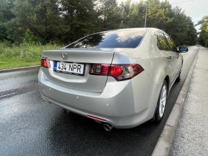 Pelēks Honda Accord 2010 Tallina, ar dzinēja tilpumu 2.00 L un nobraukumu 255 tūkst. km par 2690 €, foto 13 vietnē AUTOMOTO.COM.LV