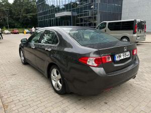 Pelēks Honda Accord 2010 Viļņa, ar dzinēja tilpumu 2.00 L un nobraukumu 269 tūkst. km par 4300 €, foto 8 vietnē AUTOMOTO.COM.LV
