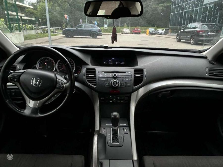 Pelēks Honda Accord 2010 Viļņa, ar dzinēja tilpumu 2.00 L un nobraukumu 269 tūkst. km par 4300 €, foto 11 vietnē AUTOMOTO.COM.LV