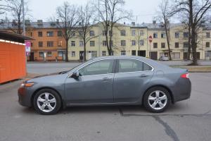Grey Honda Accord 2011 in Riga, with an engine capacity of 2.40 L and mileage of 237 thousand km for 3500 €, photo 3 on AUTOMOTO.COM.LV