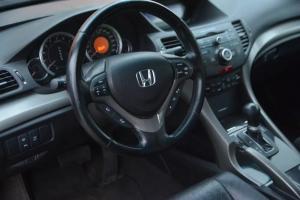 Grey Honda Accord 2011 in Riga, with an engine capacity of 2.40 L and mileage of 237 thousand km for 3500 €, photo 7 on AUTOMOTO.COM.LV