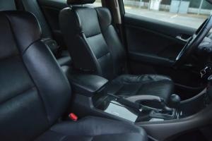 Grey Honda Accord 2011 in Riga, with an engine capacity of 2.40 L and mileage of 237 thousand km for 3500 €, photo 11 on AUTOMOTO.COM.LV
