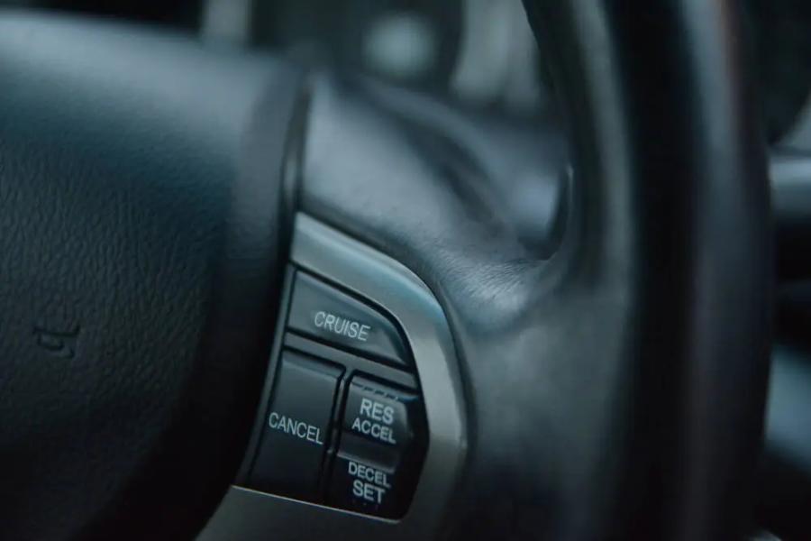Grey Honda Accord 2011 in Riga, with an engine capacity of 2.40 L and mileage of 237 thousand km for 3500 €, photo 17 on AUTOMOTO.COM.LV