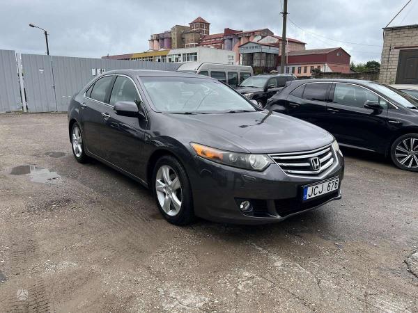 Pelēks Honda Accord 2011 Kauņa, ar dzinēja tilpumu 2.20 L un nobraukumu 287 tūkst. km par 2300 €, foto 2 vietnē AUTOMOTO.COM.LV