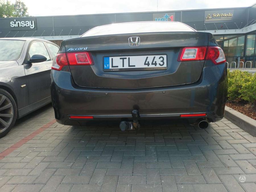 Pelēks Honda Accord 2011 Elektrėnai, ar dzinēja tilpumu 2.00 L un nobraukumu 243 tūkst. km par 4000 €, foto 6 vietnē AUTOMOTO.COM.LV