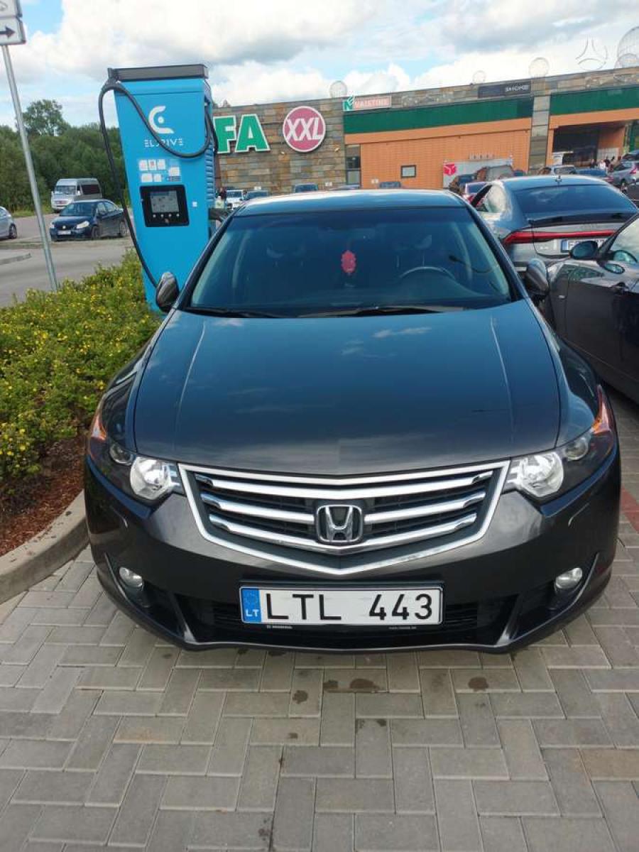 Pelēks Honda Accord 2011 Elektrėnai, ar dzinēja tilpumu 2.00 L un nobraukumu 243 tūkst. km par 4000 €, foto 11 vietnē AUTOMOTO.COM.LV