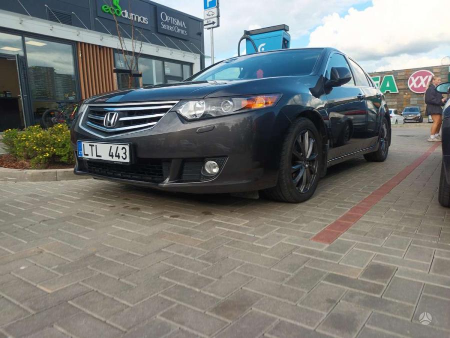 Pelēks Honda Accord 2011 Elektrėnai, ar dzinēja tilpumu 2.00 L un nobraukumu 243 tūkst. km par 4000 €, foto 12 vietnē AUTOMOTO.COM.LV