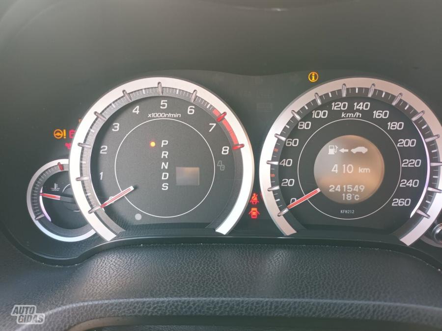 Pelēks Honda Accord 2011 Elektrėnai, ar dzinēja tilpumu 2.00 L un nobraukumu 243 tūkst. km par 3700 €, foto 5 vietnē AUTOMOTO.COM.LV