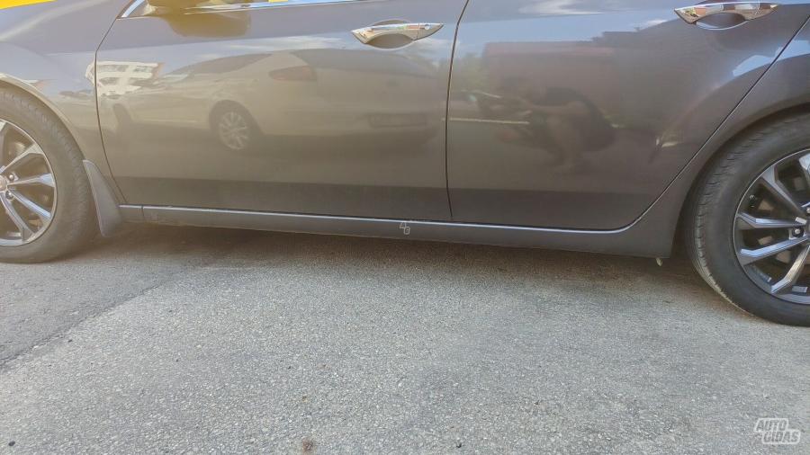 Pelēks Honda Accord 2011 Elektrėnai, ar dzinēja tilpumu 2.00 L un nobraukumu 243 tūkst. km par 3700 €, foto 18 vietnē AUTOMOTO.COM.LV
