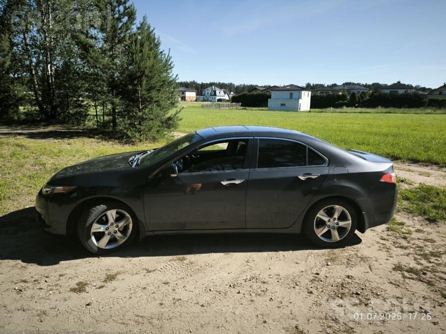 Pelēks Honda Accord 2012 Rīga, ar dzinēja tilpumu 2.20 L un nobraukumu 257 tūkst. km par 4900 €, foto 1 vietnē AUTOMOTO.COM.LV