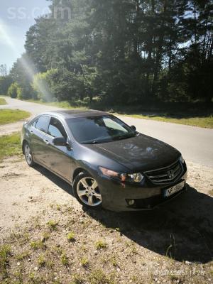 Pelēks Honda Accord 2012 Rīga, ar dzinēja tilpumu 2.20 L un nobraukumu 257 tūkst. km par 4900 €, foto 4 vietnē AUTOMOTO.COM.LV
