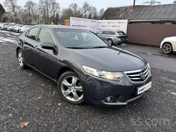 Pelēks Honda Accord 2013 Rīga, ar dzinēja tilpumu 2.20 L un nobraukumu 254 tūkst. km par 5950 €, foto 3 vietnē AUTOMOTO.COM.LV