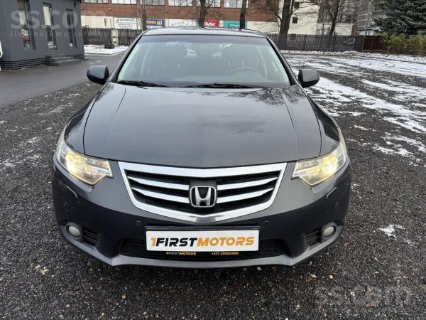 Pelēks Honda Accord 2013 Rīga, ar dzinēja tilpumu 2.20 L un nobraukumu 254 tūkst. km par 5950 €, foto 5 vietnē AUTOMOTO.COM.LV