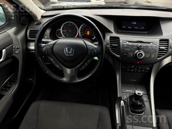 Grey Honda Accord 2013 in Riga, with an engine capacity of 2.20 L and mileage of 254 thousand km for 4950 €, photo 7 on AUTOMOTO.COM.LV